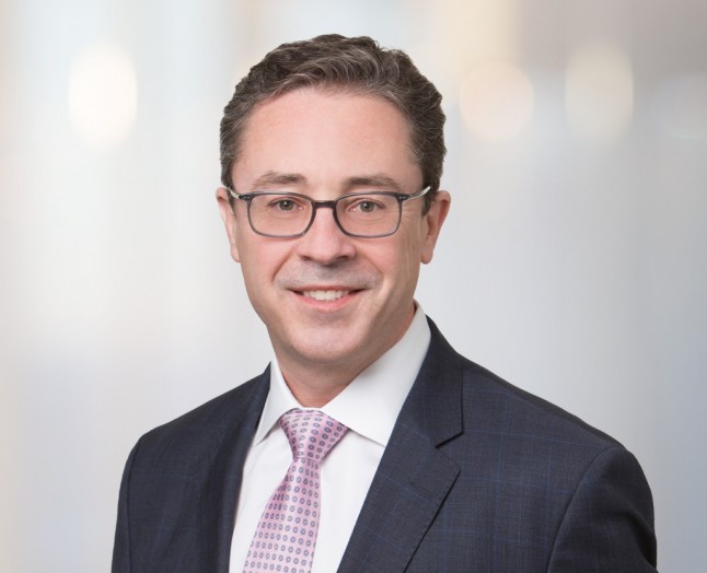 Robert H. Sutton - Professionals - Proskauer Rose LLP