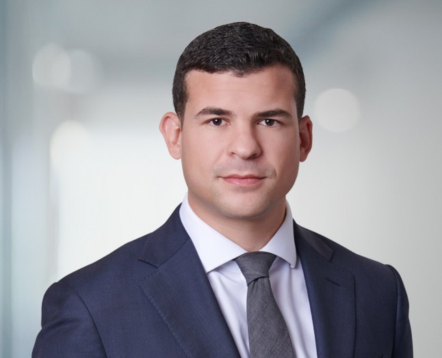 Stephen R. Chuk - Professionals - Proskauer Rose LLP