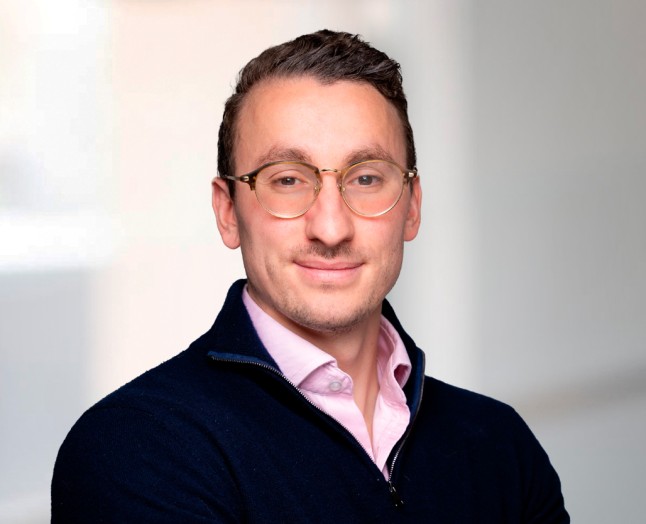 Peter West - Professionals - Proskauer Rose LLP