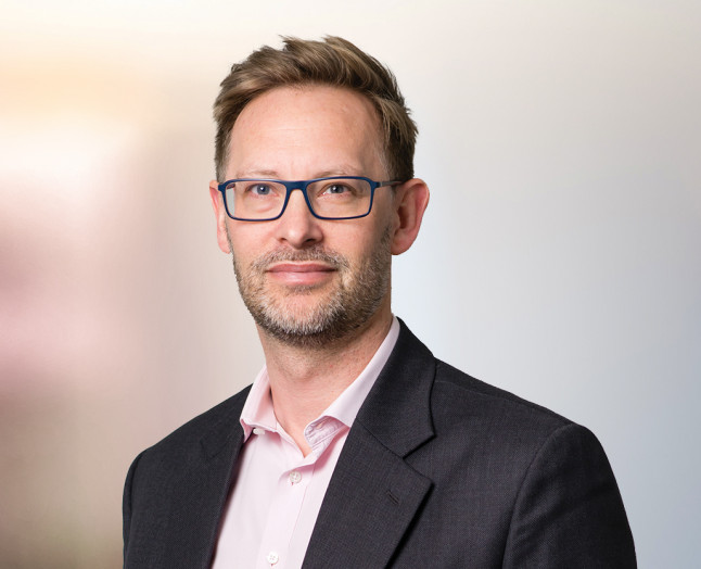 Richard Bull - Professionals - Proskauer Rose LLP